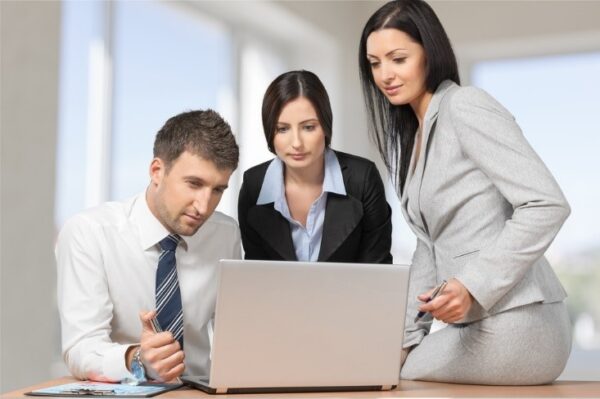 Cognos Tutorial: How to Add a Second Line Per Record for Long Fields Using Grouping and Footers ...